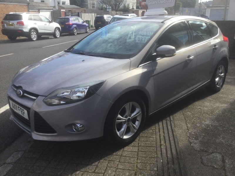 Used 2011 Ford Focus 1.6 125 Zetec 5dr for sale in Southsea, Hampshire ...
